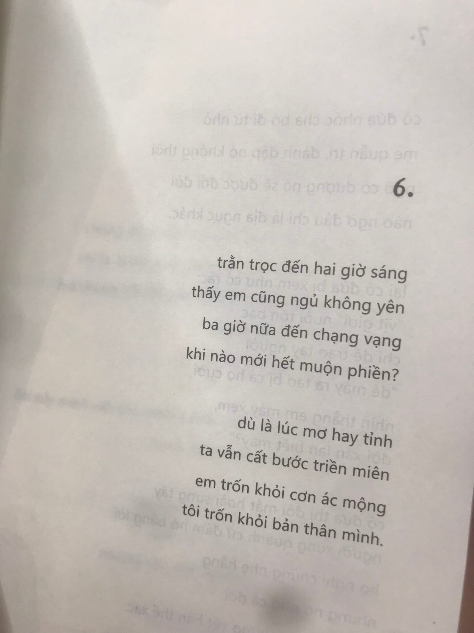 Review Đám Trẻ Ở Đại Dương Đen - Dòng Nước Đen Láy Cuốn Ta Vỡ Vụn